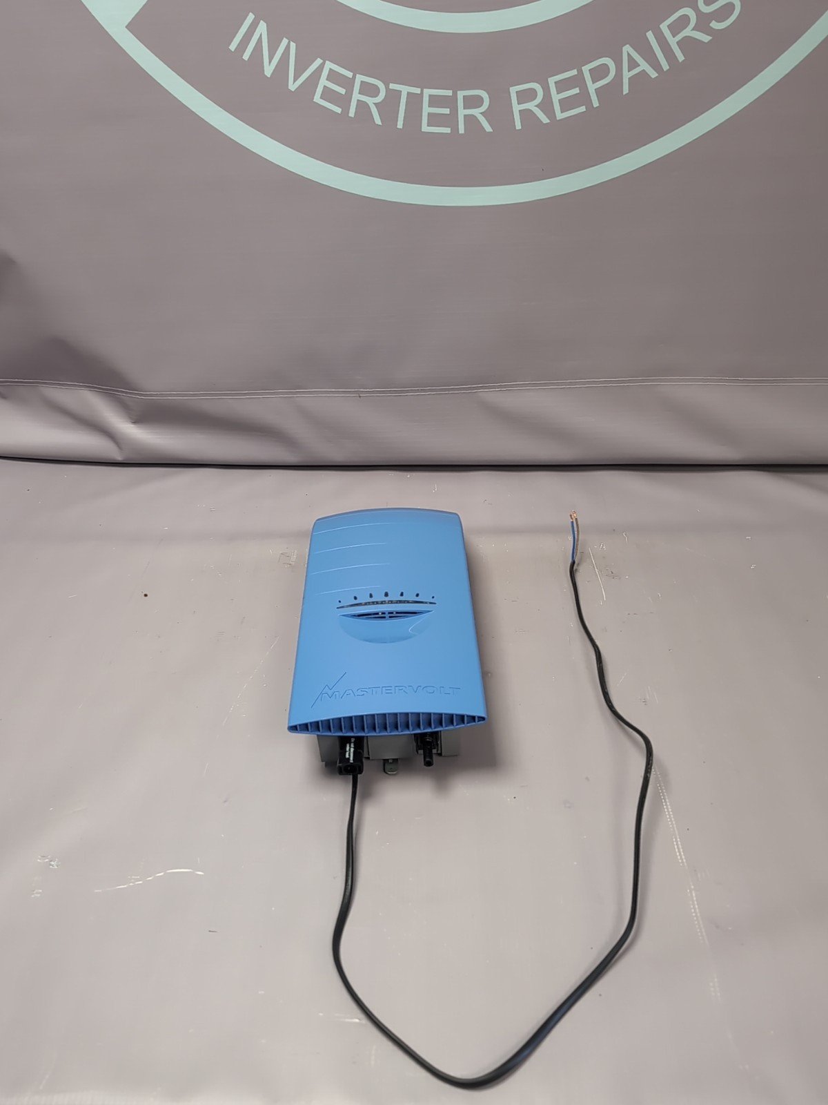 Mastervolt Soladin 600 600W Grid-Tie Solar PV Inverter 230V - South ...